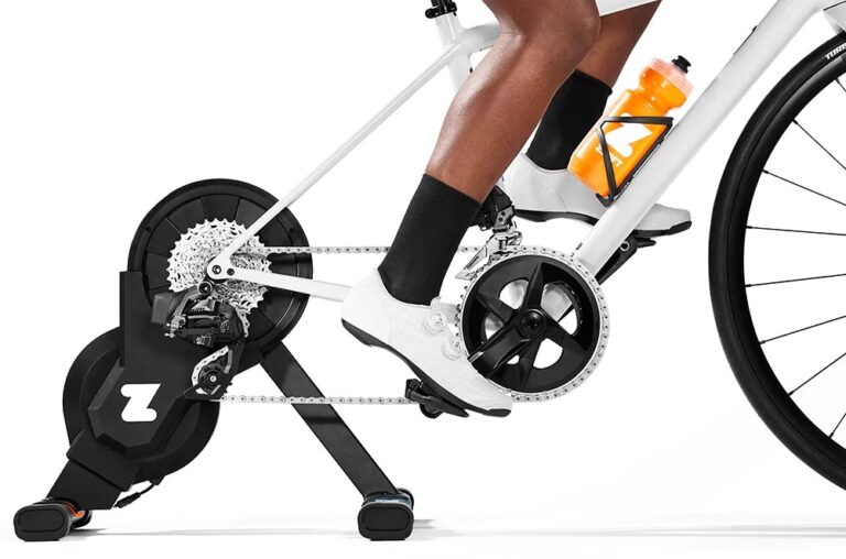 Zwift lance son propre home-trainer connecté - velopack.