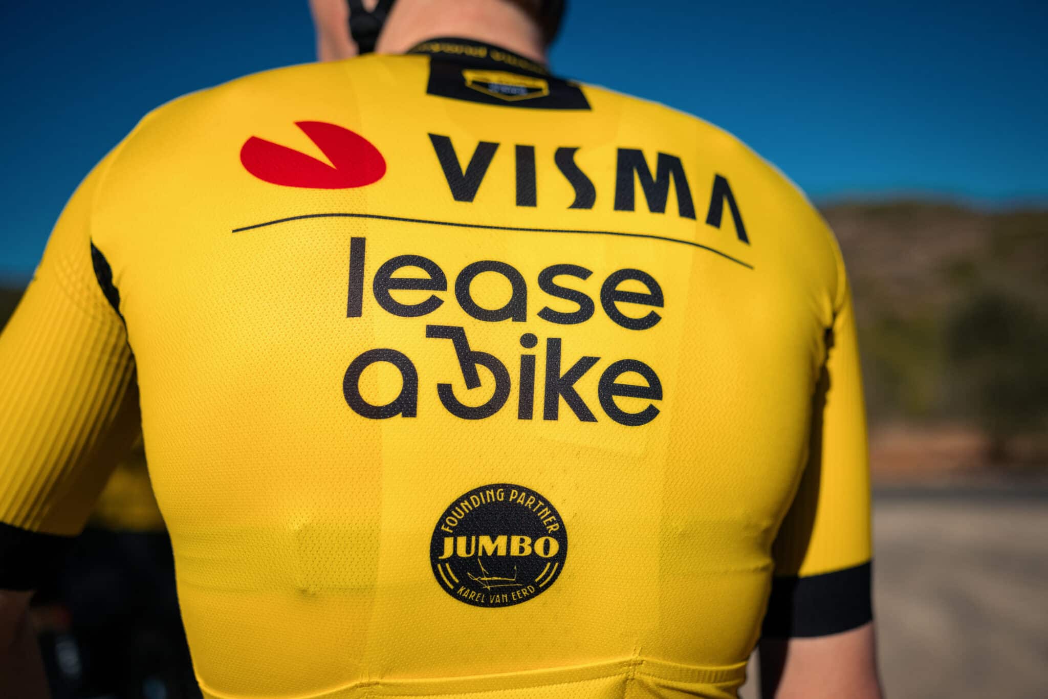 Visma Lease a bike (ex Jumbo Visma) sort son maillot pour 2024