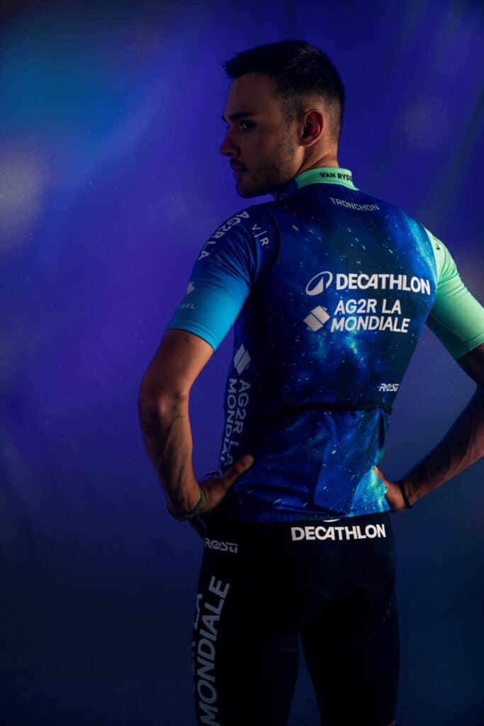 Decathlon AG2R La Mondiale Team présente un nouveau maillot