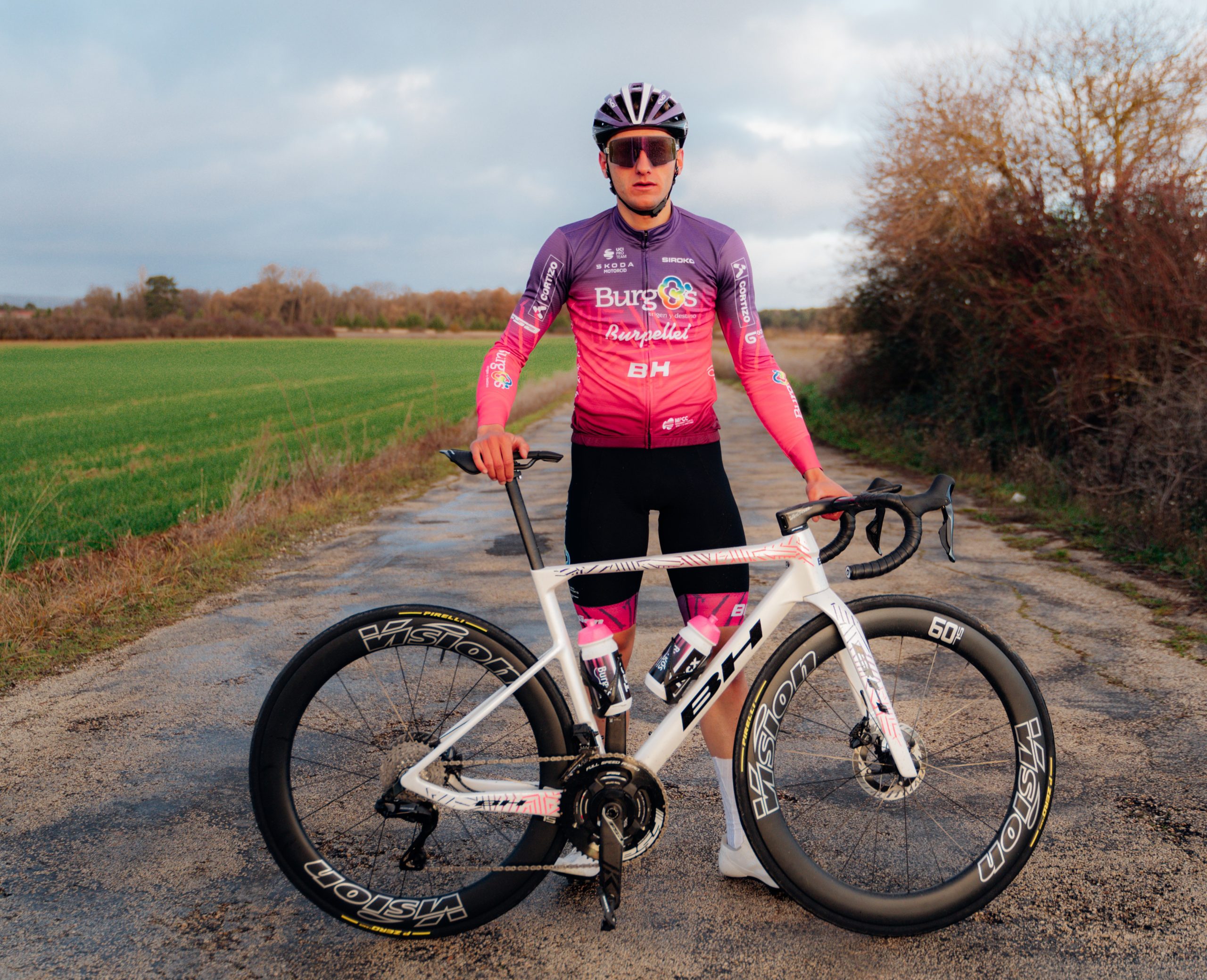 Burgos Burpellet BH dévoile ses nouveaux équipements pour 2025 - velopack.