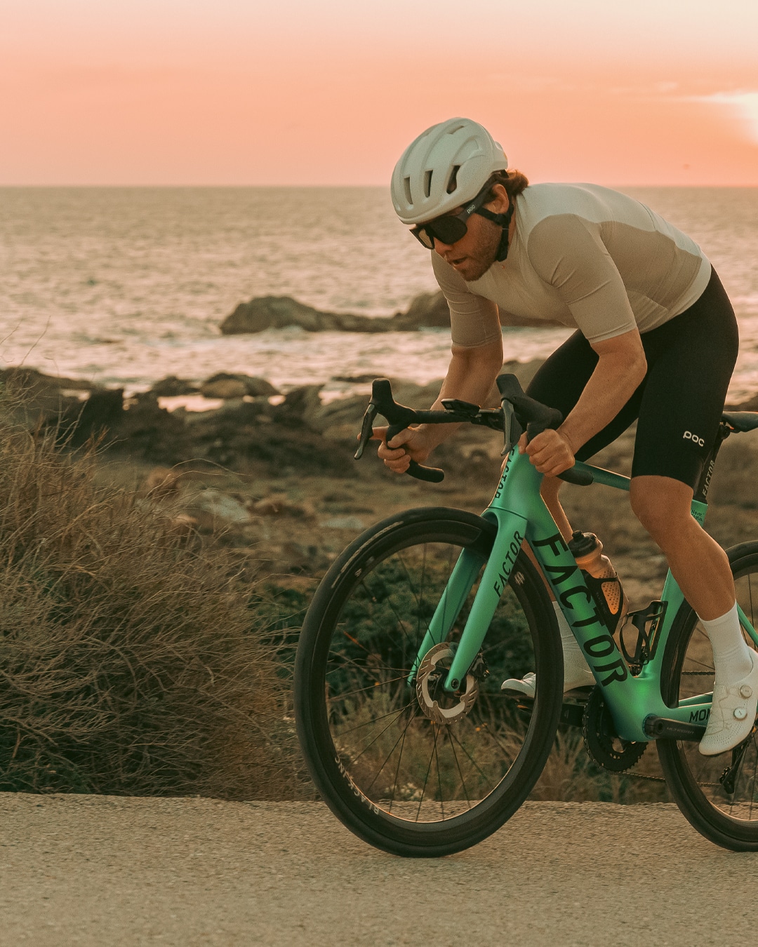 Factor Monza : performance et polyvalence pour tous les cyclistes