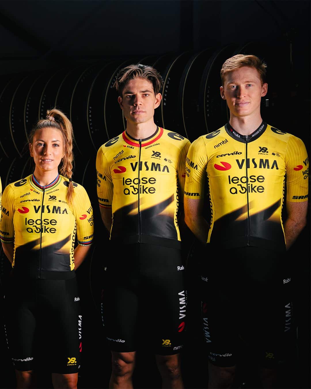 Visma Lease a Bike présente son nouveau maillot pour 2026